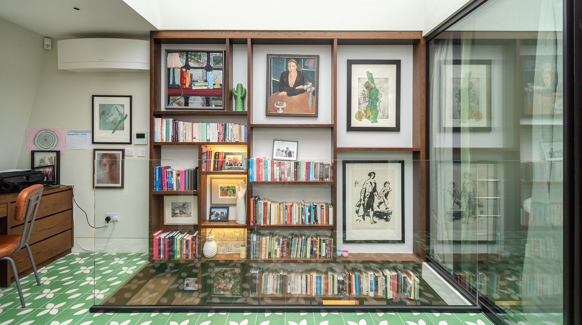 13 Breathtaking Home Libraries for Book Lovers | Plum Guide
