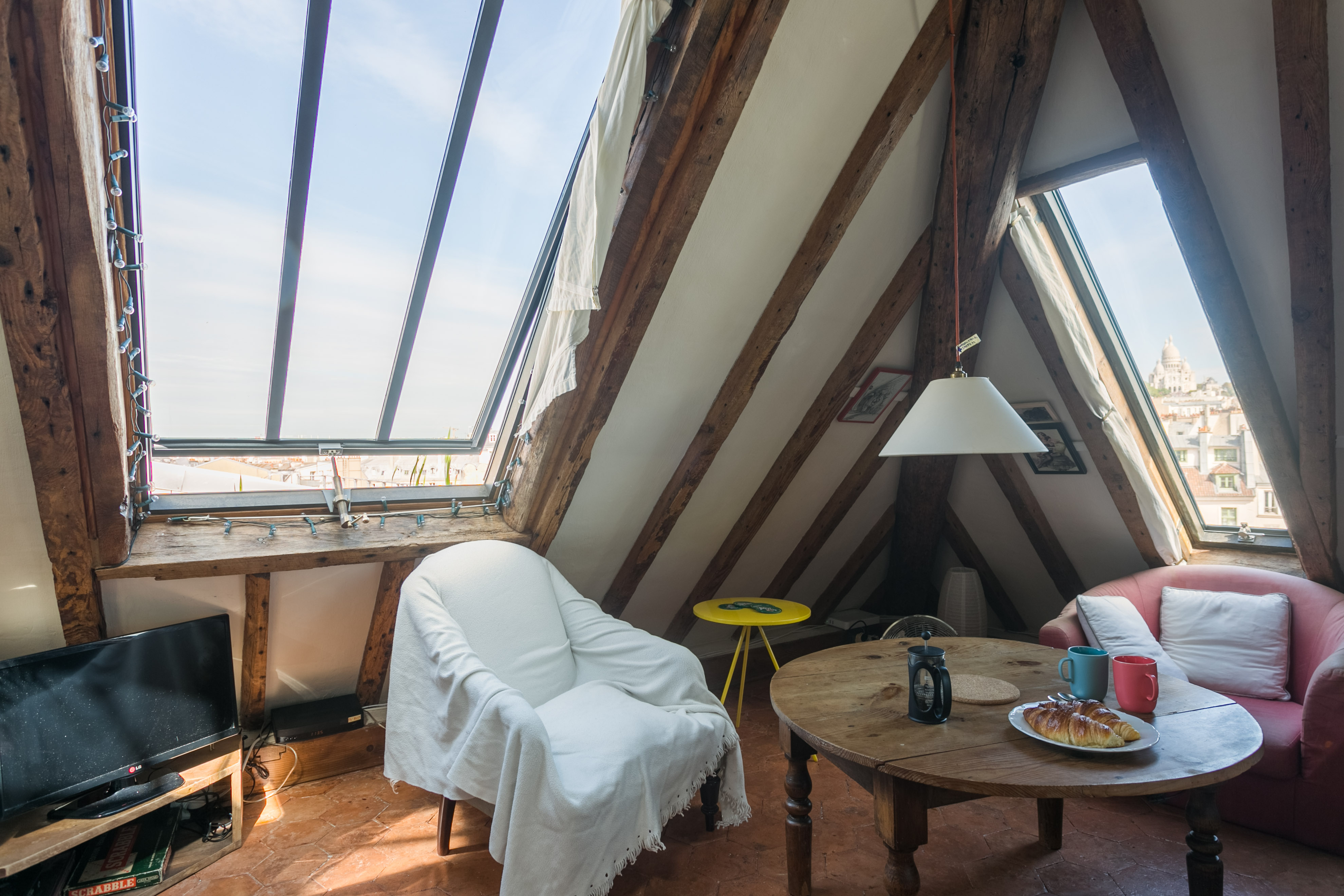 These Exceptional Paris Homes Are All Under £99 Per Night | Plum Guide